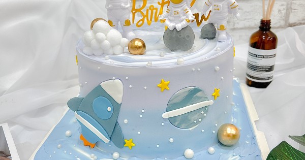 Boy Cakes 27