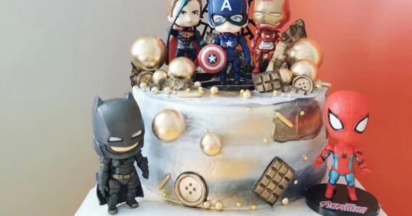 Boy Cakes 16